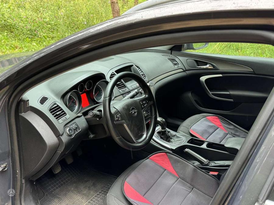 Pelēks Opel Insignia 2012 Utena, ar dzinēja tilpumu 1.96 L un nobraukumu 300 tūkst. km par 2499 €, foto 13 vietnē AUTOMOTO.COM.LV