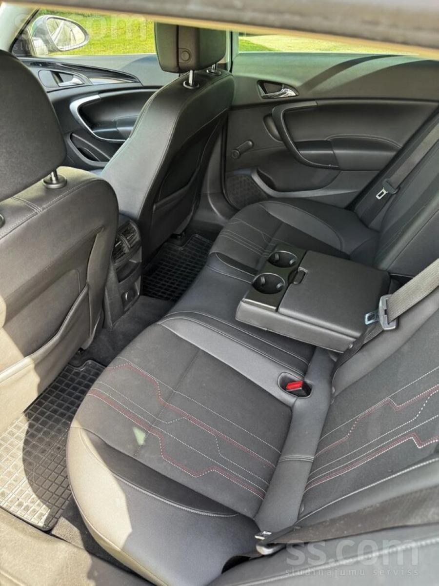 Pelēks Opel Insignia 2012 Liepāja, ar dzinēja tilpumu 2.00 L un nobraukumu 241 tūkst. km par 3600 €, foto 3 vietnē AUTOMOTO.COM.LV