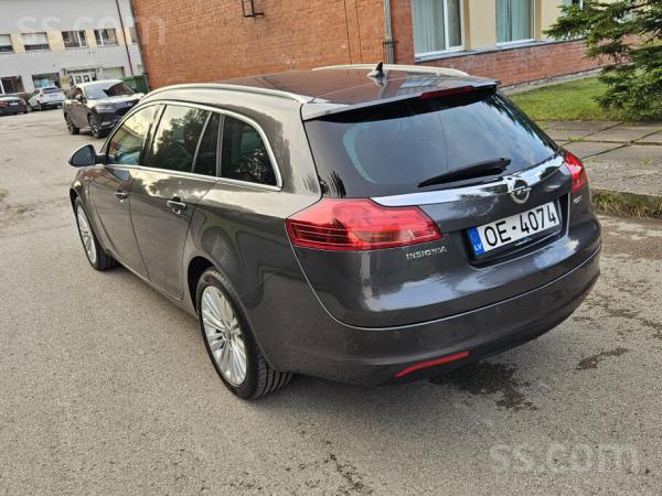 Grey Opel Insignia 2012 in Riga, with an engine capacity of 2.00 L and mileage of 276 thousand km for 4600 €, photo 7 on AUTOMOTO.COM.LV