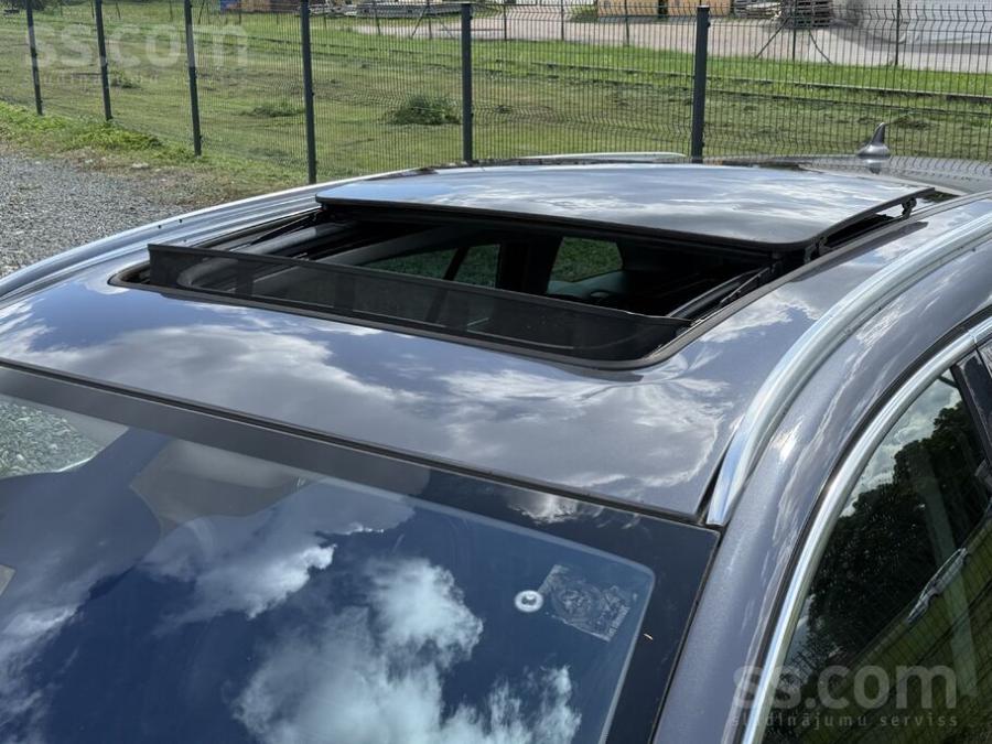 Grey Opel Insignia 2012 in Riga, with an engine capacity of 2.00 L and mileage of 214 thousand km for 2750 €, photo 6 on AUTOMOTO.COM.LV