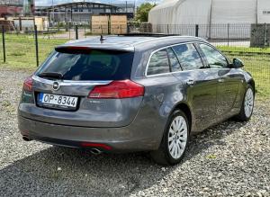 Grey Opel Insignia 2012 in Riga, with an engine capacity of 2.00 L and mileage of 214 thousand km for 2750 €, photo 8 on AUTOMOTO.COM.LV