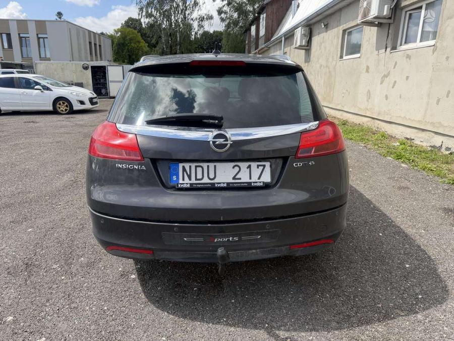 Pelēks Opel Insignia 2012 Kauņa, ar dzinēja tilpumu 1.96 L un nobraukumu 266 tūkst. km par 1800 €, foto 6 vietnē AUTOMOTO.COM.LV