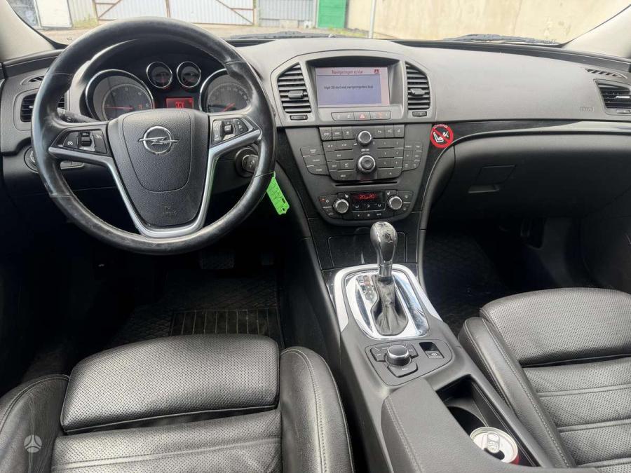 Pelēks Opel Insignia 2012 Kauņa, ar dzinēja tilpumu 1.96 L un nobraukumu 266 tūkst. km par 1800 €, foto 9 vietnē AUTOMOTO.COM.LV