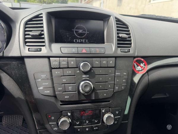 Grey Opel Insignia 2012 in Kaunas, with an engine capacity of 1.96 L and mileage of 266 thousand km for 1800 €, photo 10 on AUTOMOTO.COM.LV