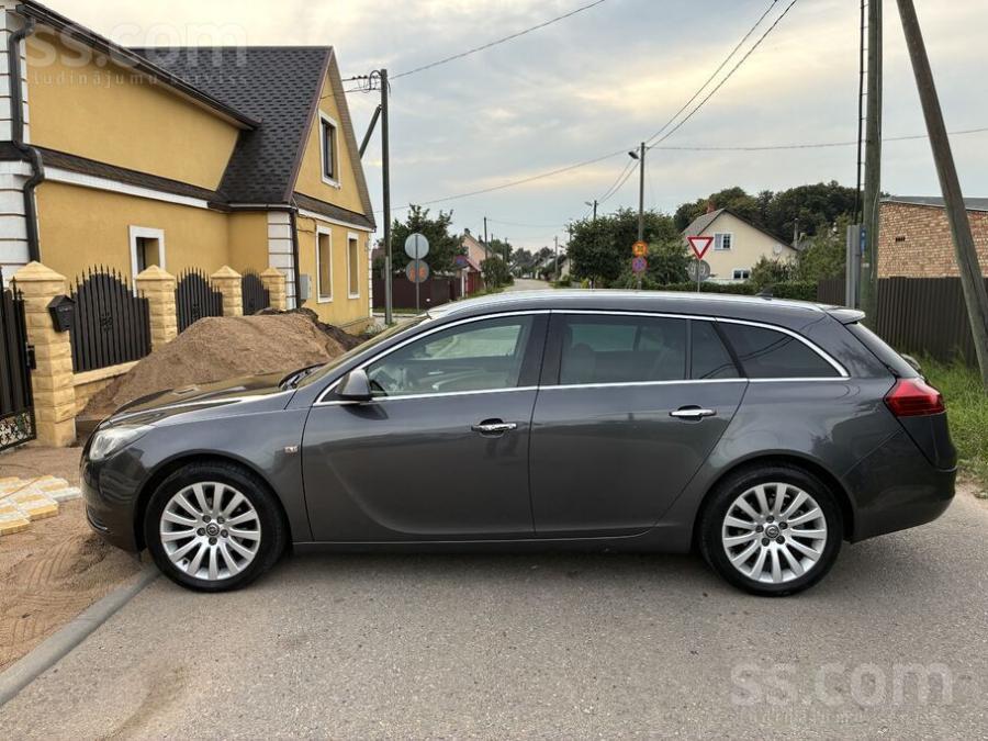 Pelēks Opel Insignia 2012 Daugavpils, ar dzinēja tilpumu 2.00 L un nobraukumu 0 tūkst. km par 3450 €, foto 3 vietnē AUTOMOTO.COM.LV