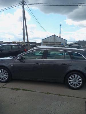 Grey Opel Insignia 2012 in Kaunas, with an engine capacity of 1.96 L and mileage of 248 thousand km for 2150 €, photo 5 on AUTOMOTO.COM.LV
