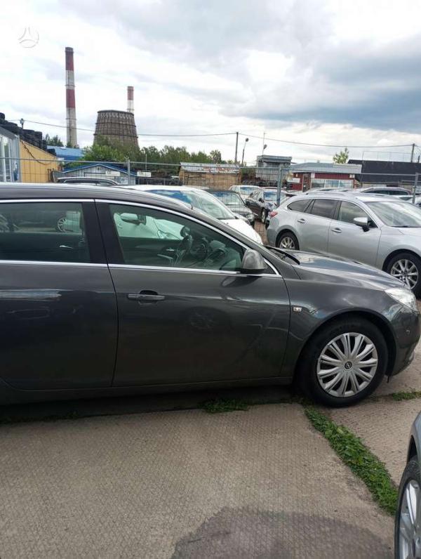 Pelēks Opel Insignia 2012 Kauņa, ar dzinēja tilpumu 1.96 L un nobraukumu 248 tūkst. km par 2150 €, foto 5 vietnē AUTOMOTO.COM.LV
