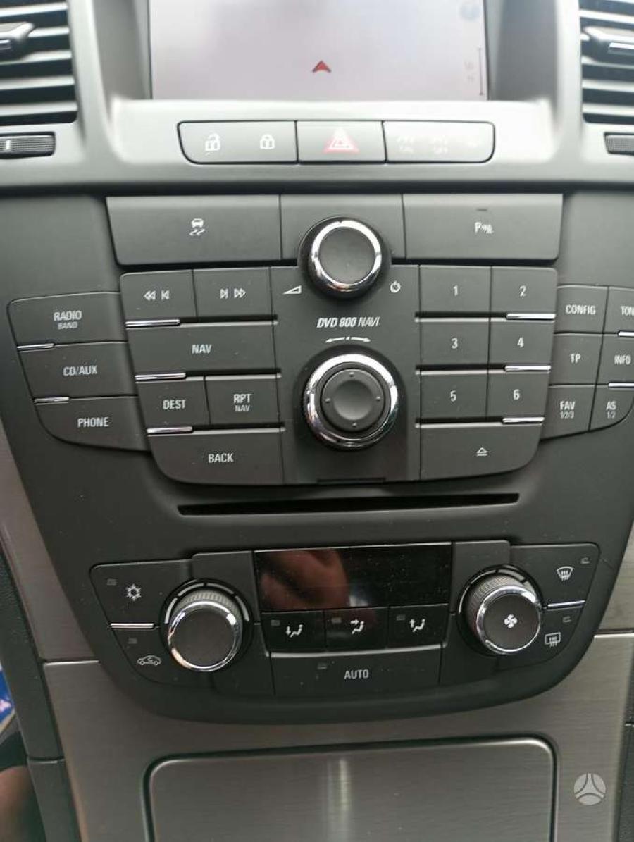 Grey Opel Insignia 2012 in Kaunas, with an engine capacity of 1.96 L and mileage of 248 thousand km for 2150 €, photo 16 on AUTOMOTO.COM.LV