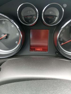 Grey Opel Insignia 2012 in Kaunas, with an engine capacity of 1.96 L and mileage of 248 thousand km for 2150 €, photo 18 on AUTOMOTO.COM.LV