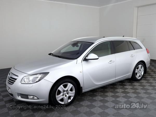 Grey Opel Insignia 2012 in Tallinn, with an engine capacity of 2.00 L and mileage of 294 thousand km for 1599 €, photo 2 on AUTOMOTO.COM.LV