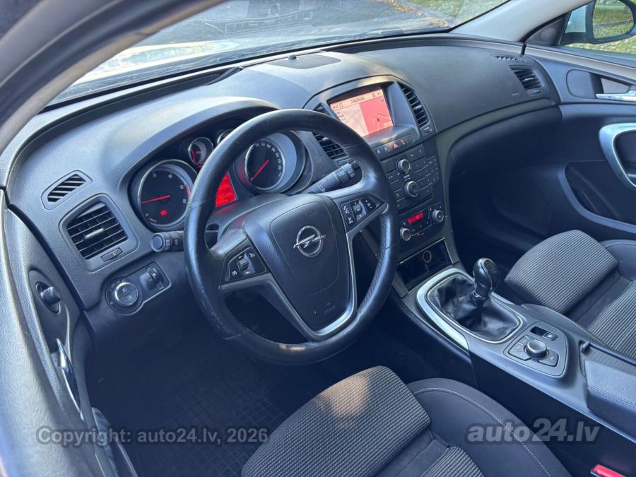 Grey Opel Insignia 2012 in Tallinn, with an engine capacity of 2.00 L and mileage of 294 thousand km for 2299 €, photo 15 on AUTOMOTO.COM.LV
