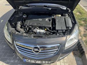 Pelēks Opel Insignia 2012 Viļņa, ar dzinēja tilpumu 1.96 L un nobraukumu 385 tūkst. km par 1450 €, foto  vietnē AUTOMOTO.COM.LV