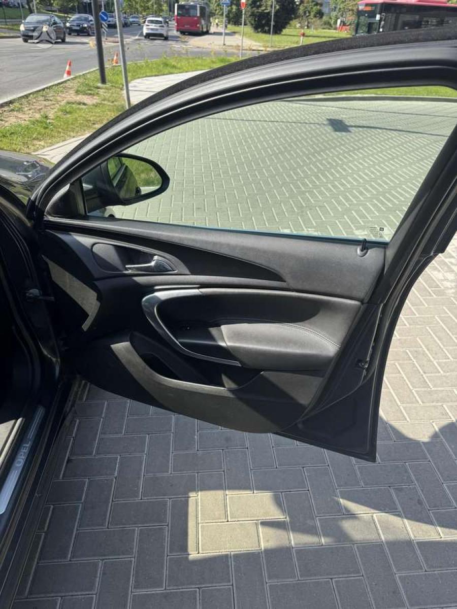 Pelēks Opel Insignia 2012 Viļņa, ar dzinēja tilpumu 1.96 L un nobraukumu 385 tūkst. km par 1450 €, foto 7 vietnē AUTOMOTO.COM.LV