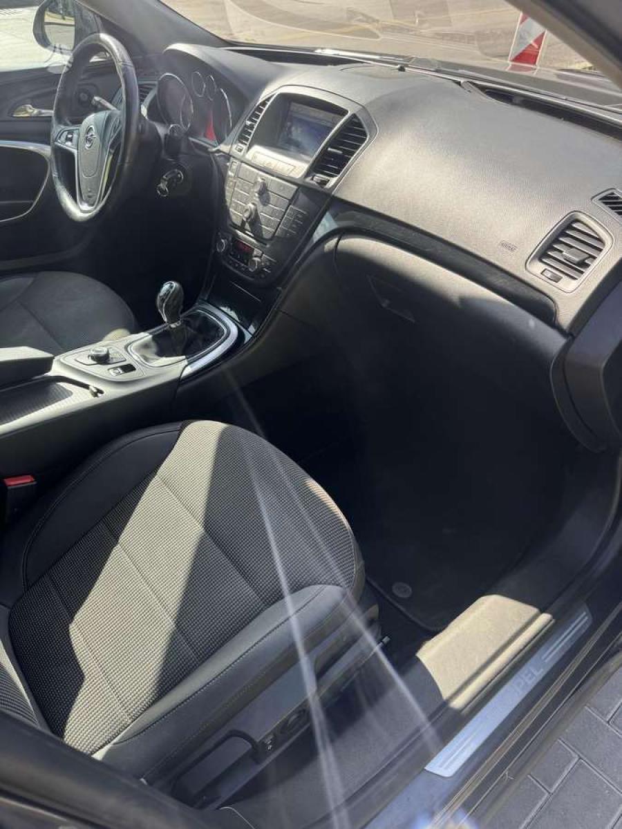 Pelēks Opel Insignia 2012 Viļņa, ar dzinēja tilpumu 1.96 L un nobraukumu 385 tūkst. km par 1450 €, foto 8 vietnē AUTOMOTO.COM.LV