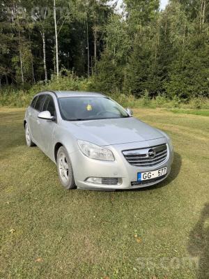 Pelēks Opel Insignia 2012 Valmiera, ar dzinēja tilpumu 2.00 L un nobraukumu 369 tūkst. km par 3550 €, foto 3 vietnē AUTOMOTO.COM.LV