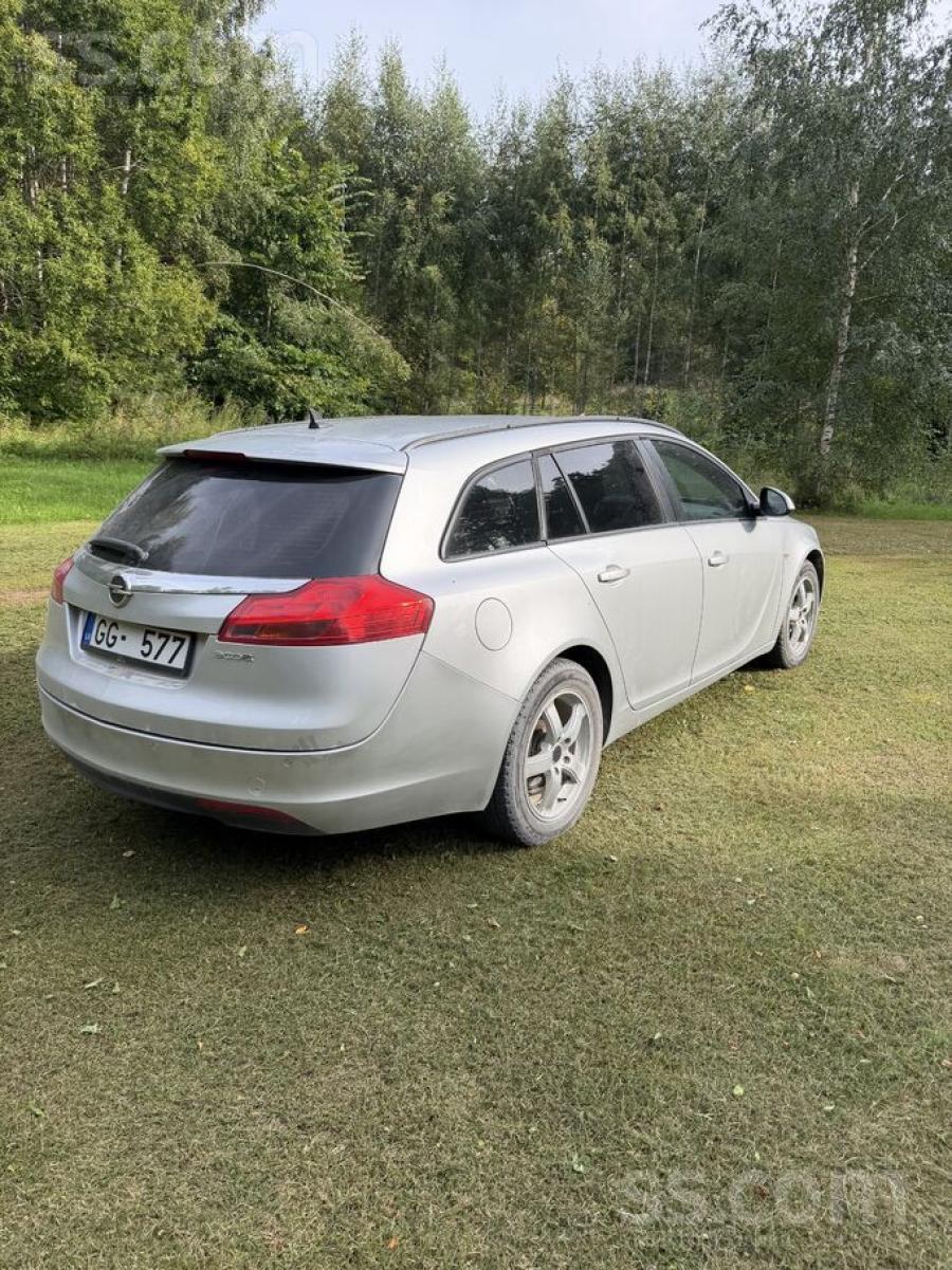 Pelēks Opel Insignia 2012 Valmiera, ar dzinēja tilpumu 2.00 L un nobraukumu 369 tūkst. km par 3550 €, foto 4 vietnē AUTOMOTO.COM.LV
