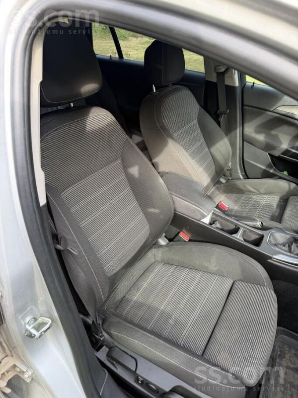Pelēks Opel Insignia 2012 Valmiera, ar dzinēja tilpumu 2.00 L un nobraukumu 369 tūkst. km par 3550 €, foto 9 vietnē AUTOMOTO.COM.LV