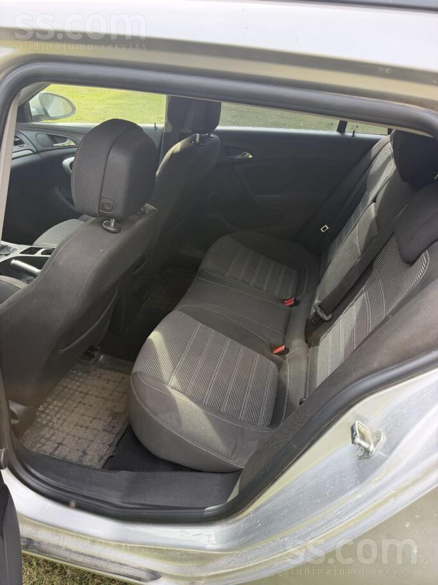 Pelēks Opel Insignia 2012 Valmiera, ar dzinēja tilpumu 2.00 L un nobraukumu 369 tūkst. km par 3550 €, foto 11 vietnē AUTOMOTO.COM.LV