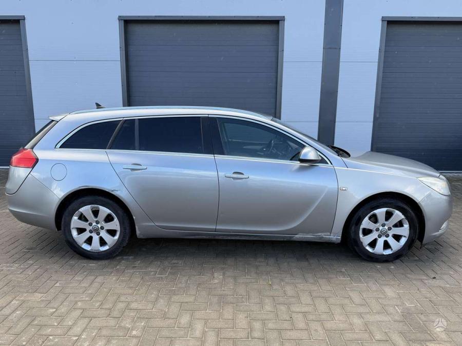 Pelēks Opel Insignia 2012 Viļņa, ar dzinēja tilpumu 1.96 L un nobraukumu 345 tūkst. km par 990 €, foto 9 vietnē AUTOMOTO.COM.LV