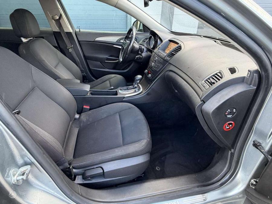 Pelēks Opel Insignia 2012 Viļņa, ar dzinēja tilpumu 1.96 L un nobraukumu 345 tūkst. km par 990 €, foto 13 vietnē AUTOMOTO.COM.LV