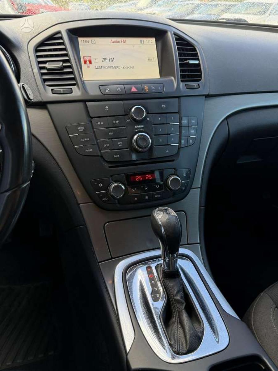 Pelēks Opel Insignia 2012 Viļņa, ar dzinēja tilpumu 1.96 L un nobraukumu 345 tūkst. km par 990 €, foto 16 vietnē AUTOMOTO.COM.LV