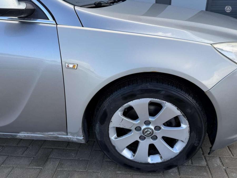 Pelēks Opel Insignia 2012 Viļņa, ar dzinēja tilpumu 1.96 L un nobraukumu 345 tūkst. km par 990 €, foto 19 vietnē AUTOMOTO.COM.LV