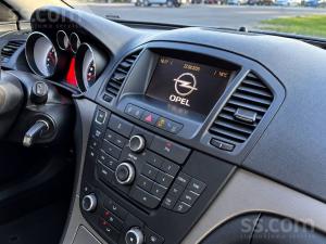 Grey Opel Insignia 2012 in Riga, with an engine capacity of 2.00 L and mileage of 370 thousand km for 2250 €, photo 14 on AUTOMOTO.COM.LV