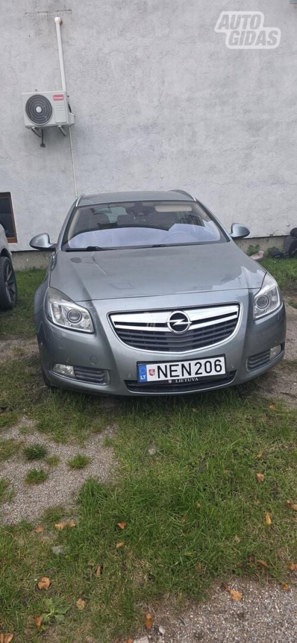 Grey Opel Insignia 2012 in Palanga, with an engine capacity of 2.00 L and mileage of 195 thousand km for 1900 €, photo 1 on AUTOMOTO.COM.LV