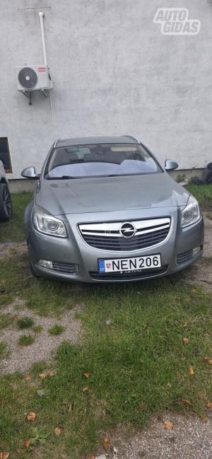 Pelēks Opel Insignia 2012 Palanga, ar dzinēja tilpumu 2.00 L un nobraukumu 195 tūkst. km par 1900 €, foto  vietnē AUTOMOTO.COM.LV