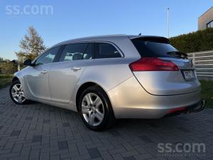 Grey Opel Insignia 2013 in Riga, with an engine capacity of 2.00 L and mileage of 237 thousand km for 4250 €, photo 3 on AUTOMOTO.COM.LV