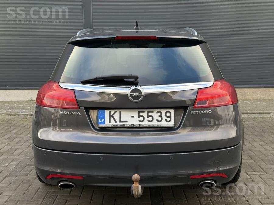 Pelēks Opel Insignia 2013 Rīga, ar dzinēja tilpumu 2.00 L un nobraukumu 258 tūkst. km par 4500 €, foto 4 vietnē AUTOMOTO.COM.LV