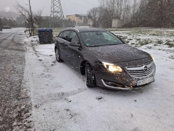 Pelēks Opel Insignia 2013 Viļņa, ar dzinēja tilpumu 1.96 L un nobraukumu 187 tūkst. km par 3299 €, foto 4 vietnē AUTOMOTO.COM.LV