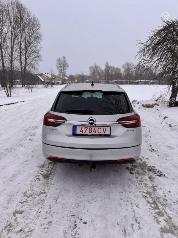 Grey Opel Insignia 2013 in Siauliai, with an engine capacity of 1.96 L and mileage of 341 thousand km for 3600 €, photo 4 on AUTOMOTO.COM.LV