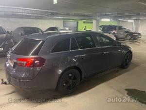 Grey Opel Insignia 2013 in Tallinn, with an engine capacity of 2.00 L and mileage of 368 thousand km for 3400 €, photo 3 on AUTOMOTO.COM.LV
