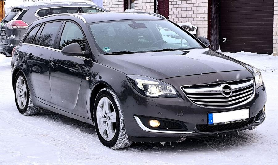 Grey Opel Insignia 2013 in Vilnius, with an engine capacity of 2.00 L and mileage of 188 thousand km for 4500 €, photo 1 on AUTOMOTO.COM.LV
