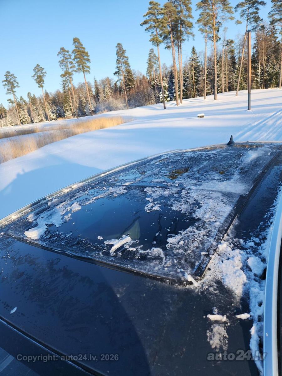 Grey Opel Insignia 2013 in Tallinn, with an engine capacity of 2.00 L and mileage of 322 thousand km for 4200 €, photo 13 on AUTOMOTO.COM.LV
