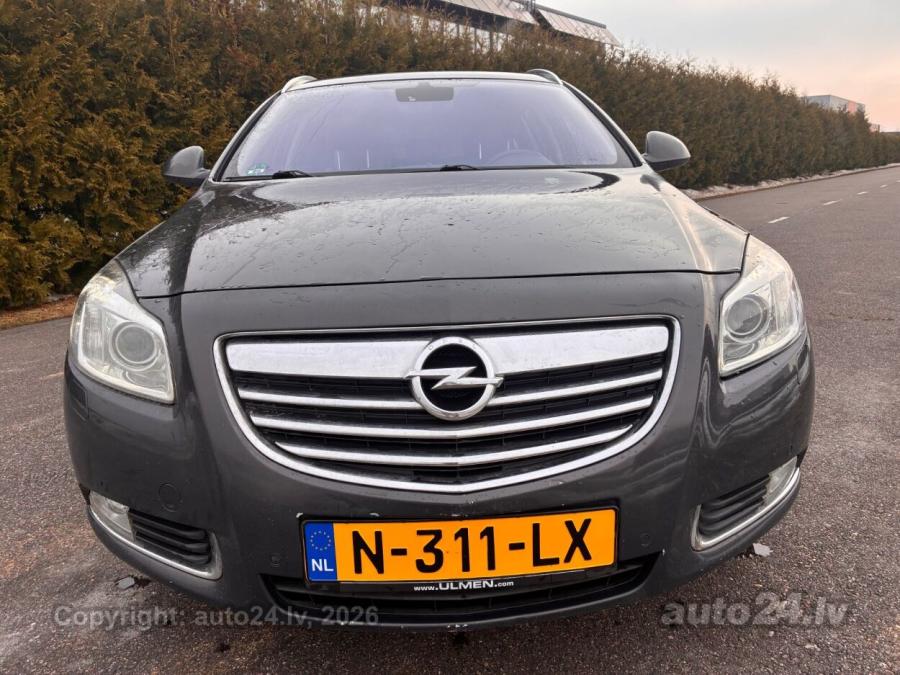 Grey Opel Insignia 2013 in Tallinn, with an engine capacity of 2.00 L and mileage of 278 thousand km for 3999 €, photo 14 on AUTOMOTO.COM.LV