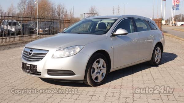 Grey Opel Insignia 2013 in Tartu, with an engine capacity of 2.00 L and mileage of 208 thousand km for 6790 €, photo 1 on AUTOMOTO.COM.LV