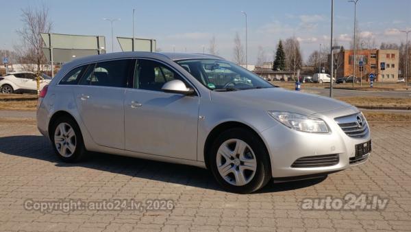 Grey Opel Insignia 2013 in Tartu, with an engine capacity of 2.00 L and mileage of 208 thousand km for 6790 €, photo 5 on AUTOMOTO.COM.LV
