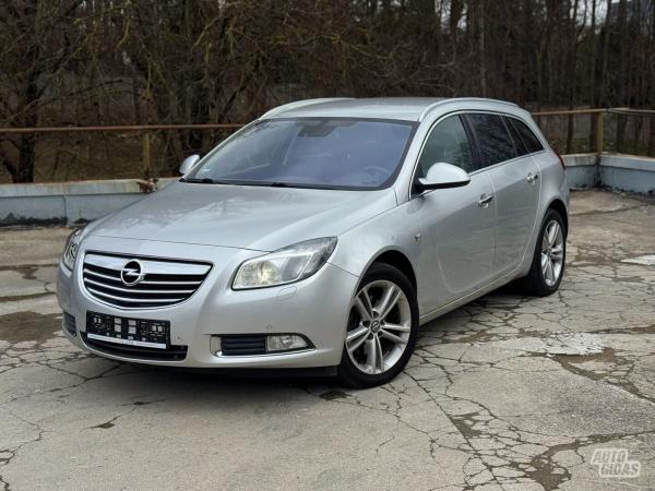 Pelēks Opel Insignia 2013 Viļņa, ar dzinēja tilpumu 2.00 L un nobraukumu 308 tūkst. km par 4000 €, foto 1 vietnē AUTOMOTO.COM.LV
