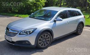 Grey Opel Insignia 2013 in Riga, with an engine capacity of 2.00 L and mileage of 202 thousand km for 5900 €, photo 3 on AUTOMOTO.COM.LV