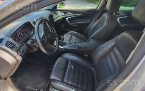 Grey Opel Insignia 2013 in Riga, with an engine capacity of 2.00 L and mileage of 202 thousand km for 5900 €, photo 6 on AUTOMOTO.COM.LV
