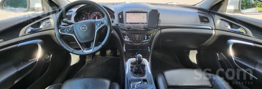 Grey Opel Insignia 2013 in Riga, with an engine capacity of 2.00 L and mileage of 202 thousand km for 5900 €, photo 8 on AUTOMOTO.COM.LV