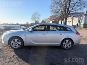 Grey Opel Insignia 2013 in Riga, with an engine capacity of 2.00 L and mileage of 212 thousand km for 6250 €, photo 16 on AUTOMOTO.COM.LV