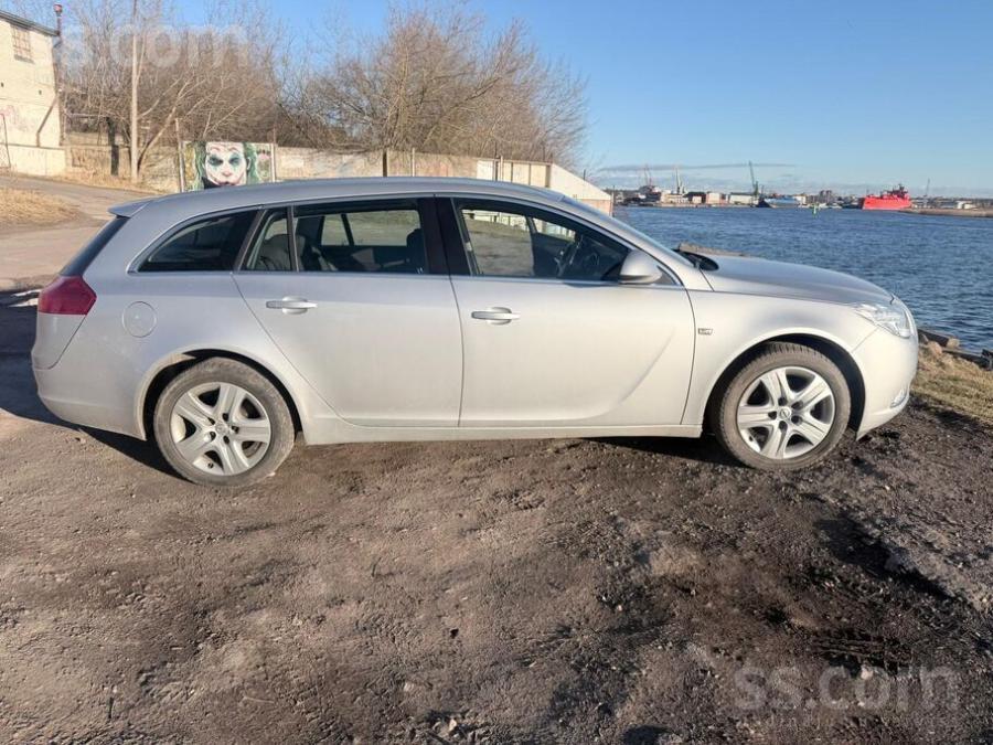 Grey Opel Insignia 2013 in Riga, with an engine capacity of 2.00 L and mileage of 212 thousand km for 6250 €, photo 21 on AUTOMOTO.COM.LV
