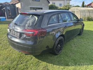 Grey Opel Insignia 2013 in Tukums, with an engine capacity of 2.00 L and mileage of 266 thousand km for 3000 €, photo 4 on AUTOMOTO.COM.LV