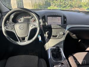 Grey Opel Insignia 2013 in Tukums, with an engine capacity of 2.00 L and mileage of 266 thousand km for 3000 €, photo 7 on AUTOMOTO.COM.LV