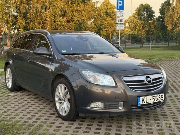 Pelēks Opel Insignia 2013 Rīga, ar dzinēja tilpumu 2.00 L un nobraukumu 259 tūkst. km par 3400 €, foto 3 vietnē AUTOMOTO.COM.LV