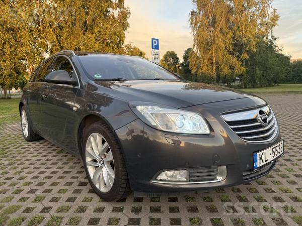 Pelēks Opel Insignia 2013 Rīga, ar dzinēja tilpumu 2.00 L un nobraukumu 259 tūkst. km par 3400 €, foto 4 vietnē AUTOMOTO.COM.LV