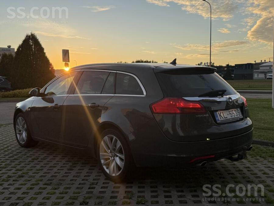 Pelēks Opel Insignia 2013 Rīga, ar dzinēja tilpumu 2.00 L un nobraukumu 259 tūkst. km par 3400 €, foto 8 vietnē AUTOMOTO.COM.LV